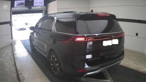 Melns Kia Carnival 2021 Viļņa, ar dzinēja tilpumu 2.15 L un nobraukumu 144 tūkst. km par 27176 €, foto 5 vietnē AUTOMOTO.COM.LV