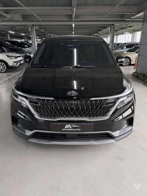 Black Kia Carnival 2021 in Vilnius, with an engine capacity of 2.15 L and mileage of 193 thousand km for 25000 €, photo 1 on AUTOMOTO.COM.LV