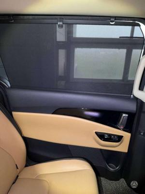 Black Kia Carnival 2021 in Vilnius, with an engine capacity of 2.15 L and mileage of 193 thousand km for 25000 €, photo 24 on AUTOMOTO.COM.LV