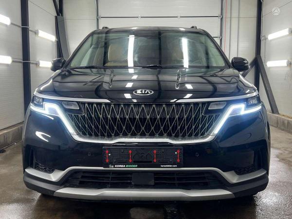 Black Kia Carnival 2021 in Vilnius, with an engine capacity of 2.20 L and mileage of 157 thousand km for 20400 €, photo 3 on AUTOMOTO.COM.LV