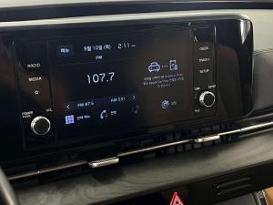 Black Kia Carnival 2021 in Vilnius, with an engine capacity of 2.20 L and mileage of 157 thousand km for 20400 €, photo 13 on AUTOMOTO.COM.LV