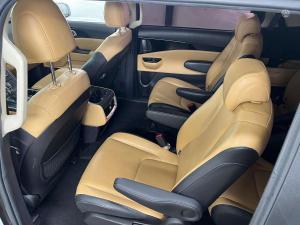 Black Kia Carnival 2021 in Vilnius, with an engine capacity of 2.20 L and mileage of 157 thousand km for 20400 €, photo 23 on AUTOMOTO.COM.LV