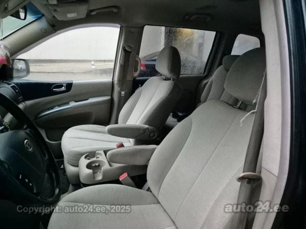 Melns Kia Carnival 2007 Tallina, ar dzinēja tilpumu 2.90 L un nobraukumu 390 tūkst. km par 2499 €, foto 11 vietnē AUTOMOTO.COM.LV