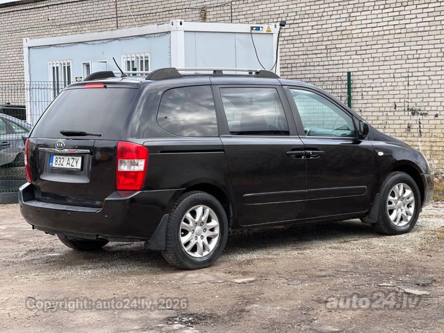 Black Kia Carnival 2007 in Narva, with an engine capacity of 2.90 L and mileage of 232 thousand km for 1499 €, photo 10 on AUTOMOTO.COM.LV