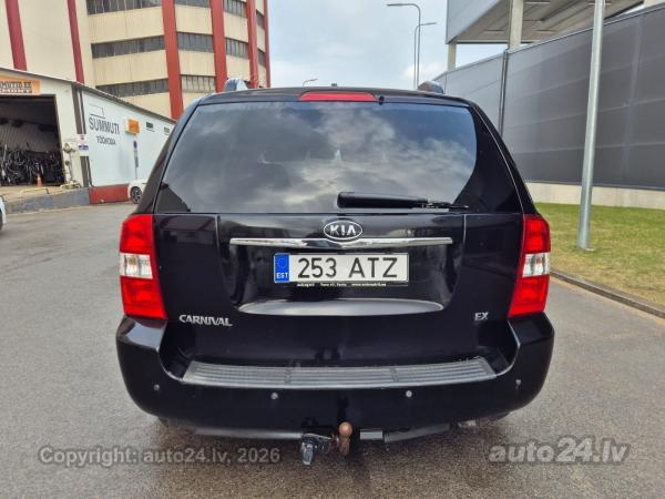 Melns Kia Carnival 2007 Tallina, ar dzinēja tilpumu 2.90 L un nobraukumu 380 tūkst. km par 1399 €, foto 5 vietnē AUTOMOTO.COM.LV