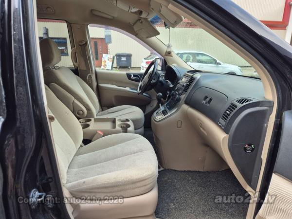 Черный Киа Карнивал 2007 в Таллин, объемом двигателя 2.90 л и пробегом 380 тыс. км за 999 €, фото 8 на AUTOMOTO.COM.LV