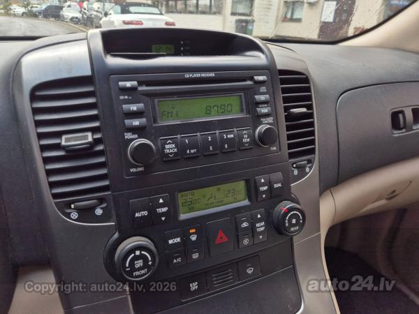 Черный Киа Карнивал 2007 в Таллин, объемом двигателя 2.90 л и пробегом 380 тыс. км за 999 €, фото 10 на AUTOMOTO.COM.LV