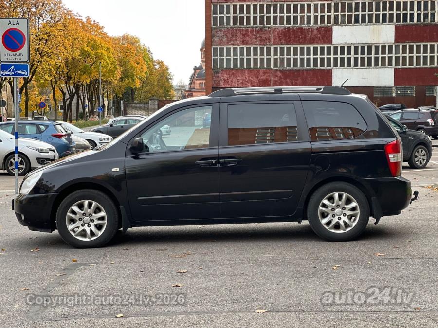 Melns Kia Carnival 2009 Narva, ar dzinēja tilpumu 2.90 L un nobraukumu 339 tūkst. km par 1499 €, foto 3 vietnē AUTOMOTO.COM.LV