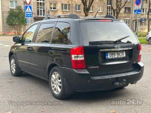 Melns Kia Carnival 2009 Narva, ar dzinēja tilpumu 2.90 L un nobraukumu 339 tūkst. km par 1499 €, foto 4 vietnē AUTOMOTO.COM.LV