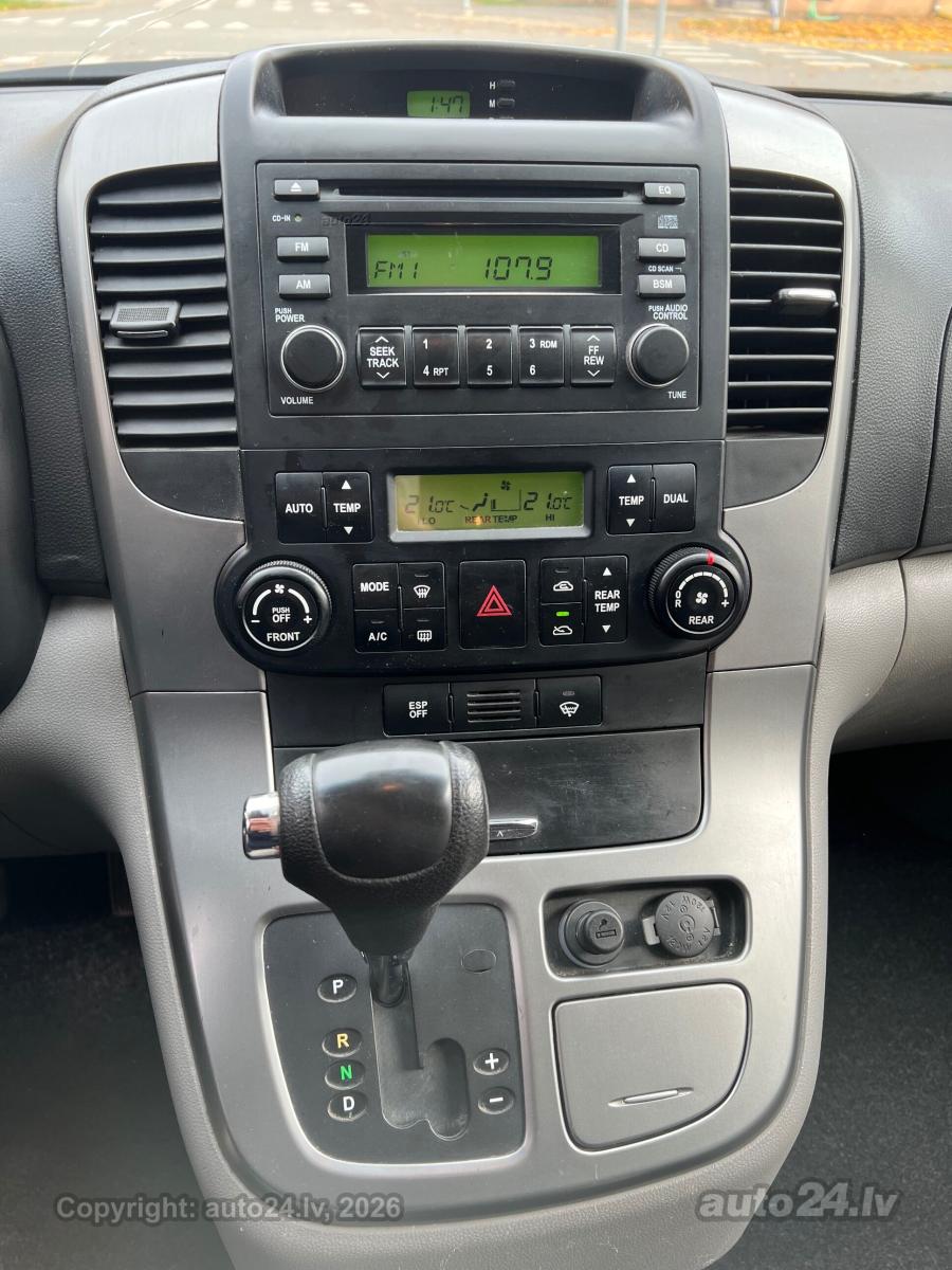 Melns Kia Carnival 2009 Narva, ar dzinēja tilpumu 2.90 L un nobraukumu 339 tūkst. km par 1499 €, foto 17 vietnē AUTOMOTO.COM.LV