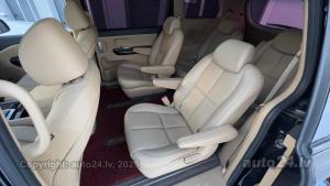 Melns Kia Carnival 2015 Tallina, ar dzinēja tilpumu 2.20 L un nobraukumu 180 tūkst. km par 19900 €, foto 12 vietnē AUTOMOTO.COM.LV