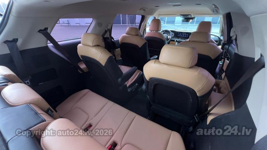 Melns Kia Carnival 2021 Tallina, ar dzinēja tilpumu 2.20 L un nobraukumu 108 tūkst. km par 33900 €, foto 12 vietnē AUTOMOTO.COM.LV