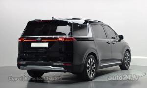 Black Kia Carnival 2021 in Tallinn, with an engine capacity of 2.20 L and mileage of 100 thousand km for 36880 €, photo 3 on AUTOMOTO.COM.LV
