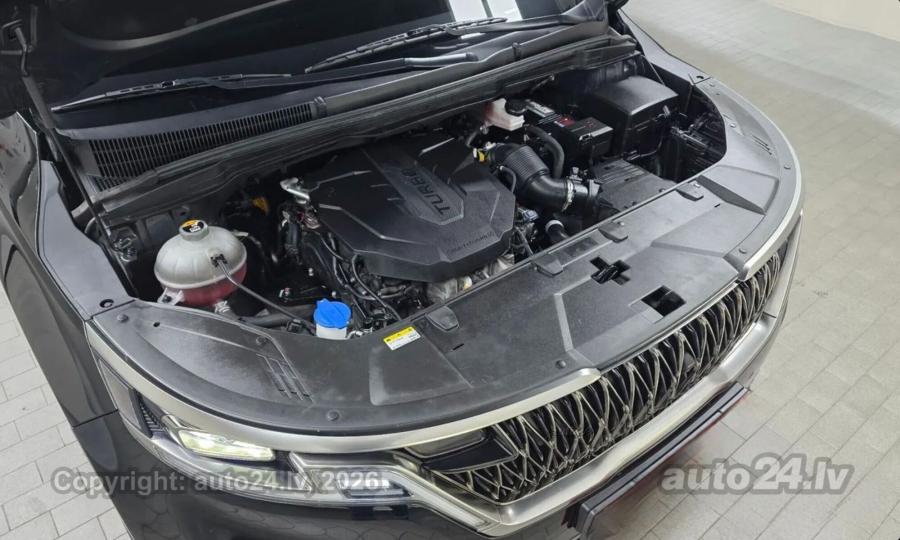 Black Kia Carnival 2021 in Tallinn, with an engine capacity of 2.20 L and mileage of 100 thousand km for 36880 €, photo 14 on AUTOMOTO.COM.LV