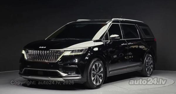 Black Kia Carnival 2022 in Tallinn, with an engine capacity of 2.20 L and mileage of 82 thousand km for 38880 €, photo 1 on AUTOMOTO.COM.LV