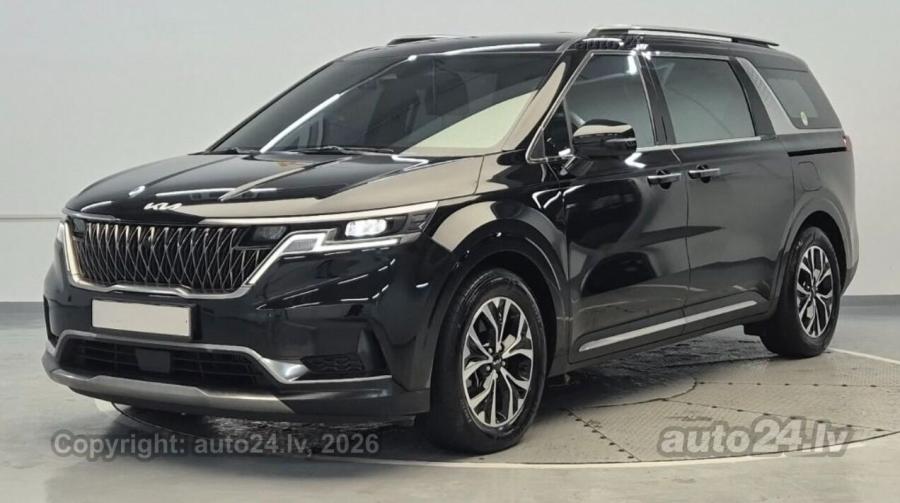 Black Kia Carnival 2023 in Tallinn, with an engine capacity of 2.20 L and mileage of 85 thousand km for 38880 €, photo 1 on AUTOMOTO.COM.LV