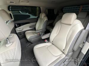 Black Kia Carnival 2024 in Tallinn, with an engine capacity of 2.20 L and mileage of 65 thousand km for 48880 €, photo 23 on AUTOMOTO.COM.LV