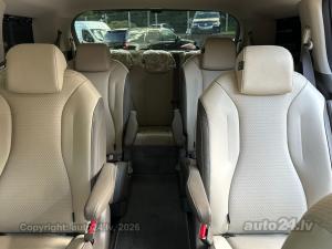 Black Kia Carnival 2024 in Tallinn, with an engine capacity of 2.20 L and mileage of 65 thousand km for 48880 €, photo 25 on AUTOMOTO.COM.LV