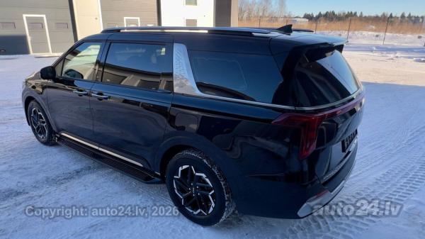 Melns Kia Carnival 2025 Tallina, ar dzinēja tilpumu 2.20 L un nobraukumu 6 tūkst. km par 49000 €, foto 4 vietnē AUTOMOTO.COM.LV