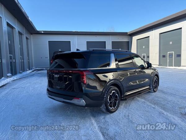 Melns Kia Carnival 2025 Tallina, ar dzinēja tilpumu 2.20 L un nobraukumu 6 tūkst. km par 49000 €, foto 6 vietnē AUTOMOTO.COM.LV