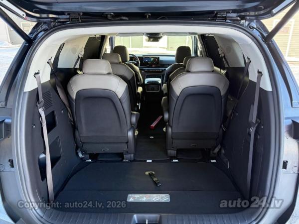 Melns Kia Carnival 2025 Tallina, ar dzinēja tilpumu 2.20 L un nobraukumu 6 tūkst. km par 49000 €, foto 11 vietnē AUTOMOTO.COM.LV