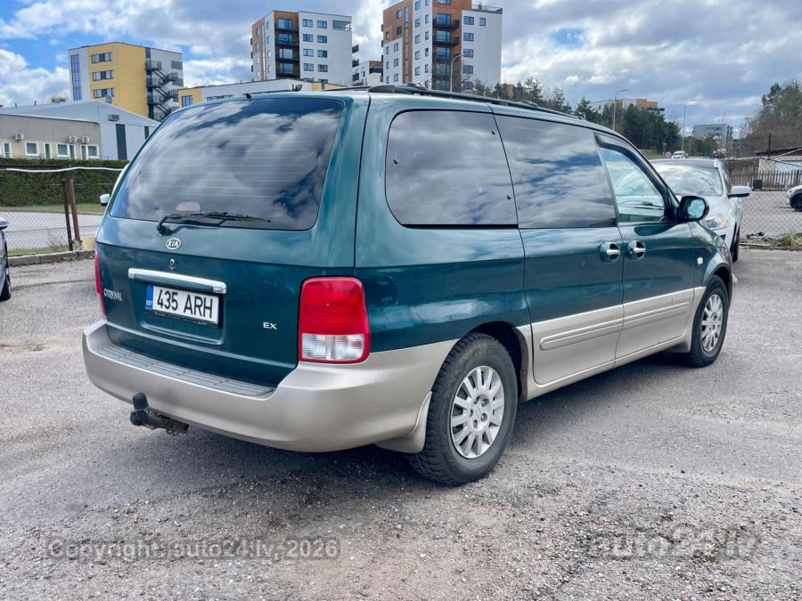 Green Kia Carnival 2002 in Tallinn, with an engine capacity of 2.90 L and mileage of 170 thousand km for 1850 €, photo 3 on AUTOMOTO.COM.LV