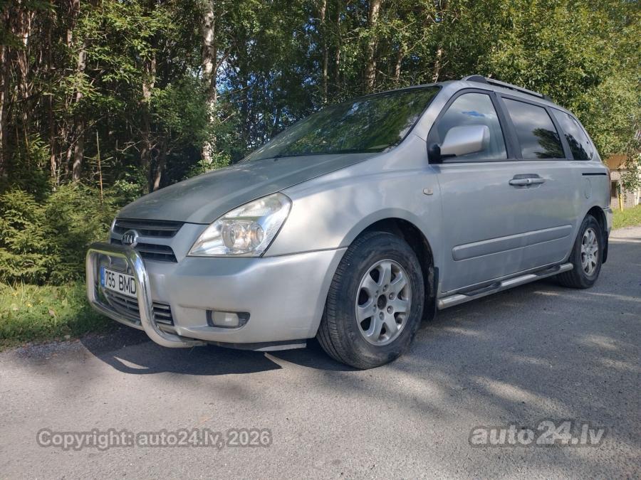 Pelēks Kia Carnival 2006 Rapla, ar dzinēja tilpumu 2.90 L un nobraukumu 0 tūkst. km par 650 €, foto 1 vietnē AUTOMOTO.COM.LV