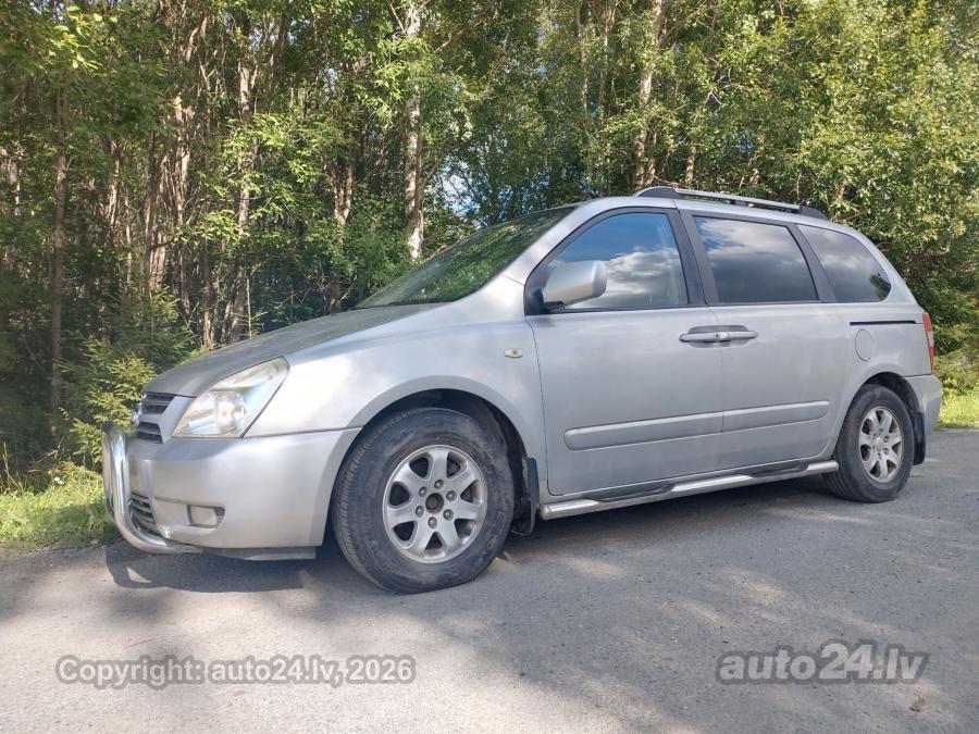 Pelēks Kia Carnival 2006 Rapla, ar dzinēja tilpumu 2.90 L un nobraukumu 0 tūkst. km par 650 €, foto 7 vietnē AUTOMOTO.COM.LV