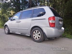 Pelēks Kia Carnival 2006 Rapla, ar dzinēja tilpumu 2.90 L un nobraukumu 0 tūkst. km par 650 €, foto 11 vietnē AUTOMOTO.COM.LV