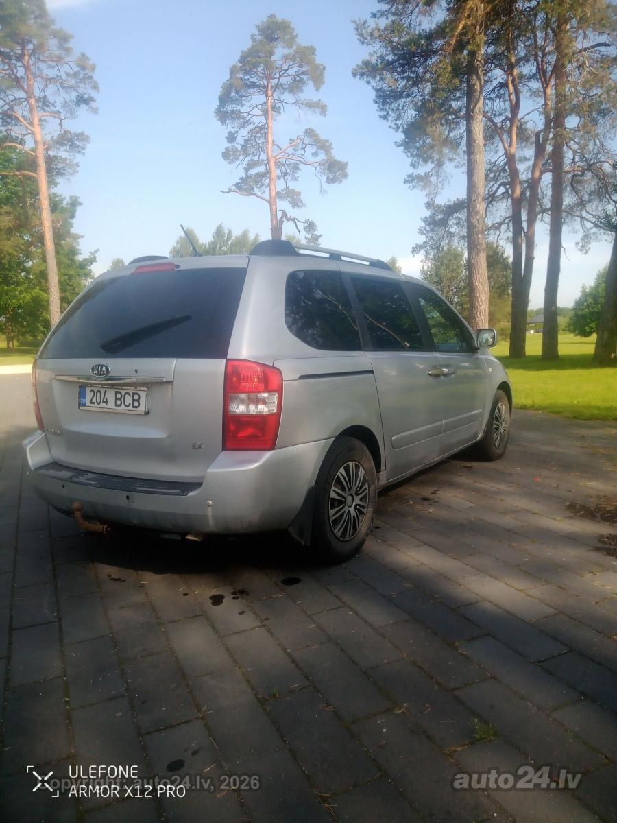 Серый Киа Карнивал 2007 в Рапла, объемом двигателя 2.90 л и пробегом 260 тыс. км за 999 €, фото 5 на AUTOMOTO.COM.LV