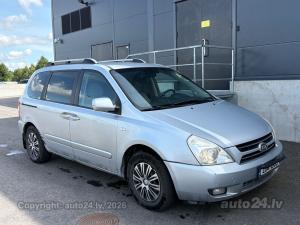 Grey Kia Carnival 2007 in Rapla, with an engine capacity of 2.90 L and mileage of 267 thousand km for 1500 €, photo  on AUTOMOTO.COM.LV
