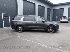 Pelēks Kia Carnival 2020 Tallina, ar dzinēja tilpumu 2.20 L un nobraukumu 107 tūkst. km par 28900 €, foto 5 vietnē AUTOMOTO.COM.LV