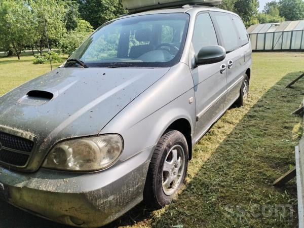 Kia Carnival 2006 in Riga, with an engine capacity of 2.90 L and mileage of 0 thousand km for 550 €, photo 4 on AUTOMOTO.COM.LV