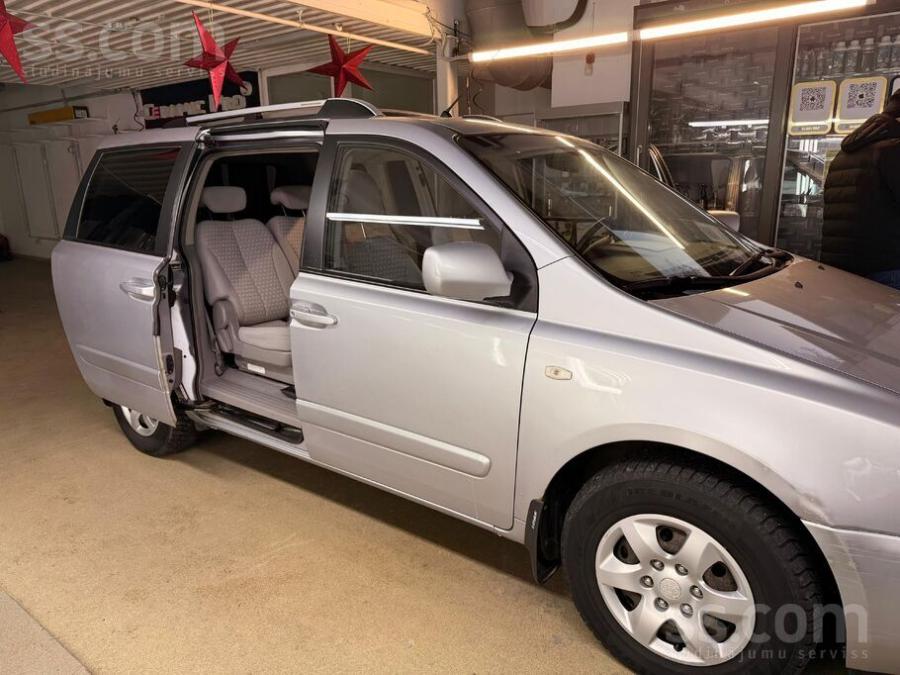 Киа Карнивал 2006 в Рига, объемом двигателя 2.90 л и пробегом 280 тыс. км за 2200 €, фото 3 на AUTOMOTO.COM.LV