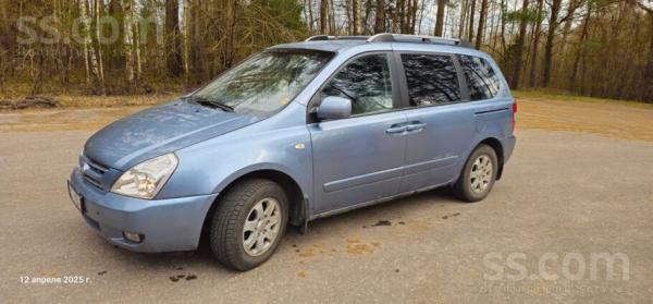 Kia Carnival 2007 in Riga, with an engine capacity of 2.90 L and mileage of 278 thousand km for 1800 €, photo 3 on AUTOMOTO.COM.LV
