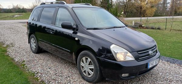 Kia Carnival 2007 Alīta, ar dzinēja tilpumu 2.90 L un nobraukumu 293 tūkst. km par 2150 €, foto 2 vietnē AUTOMOTO.COM.LV