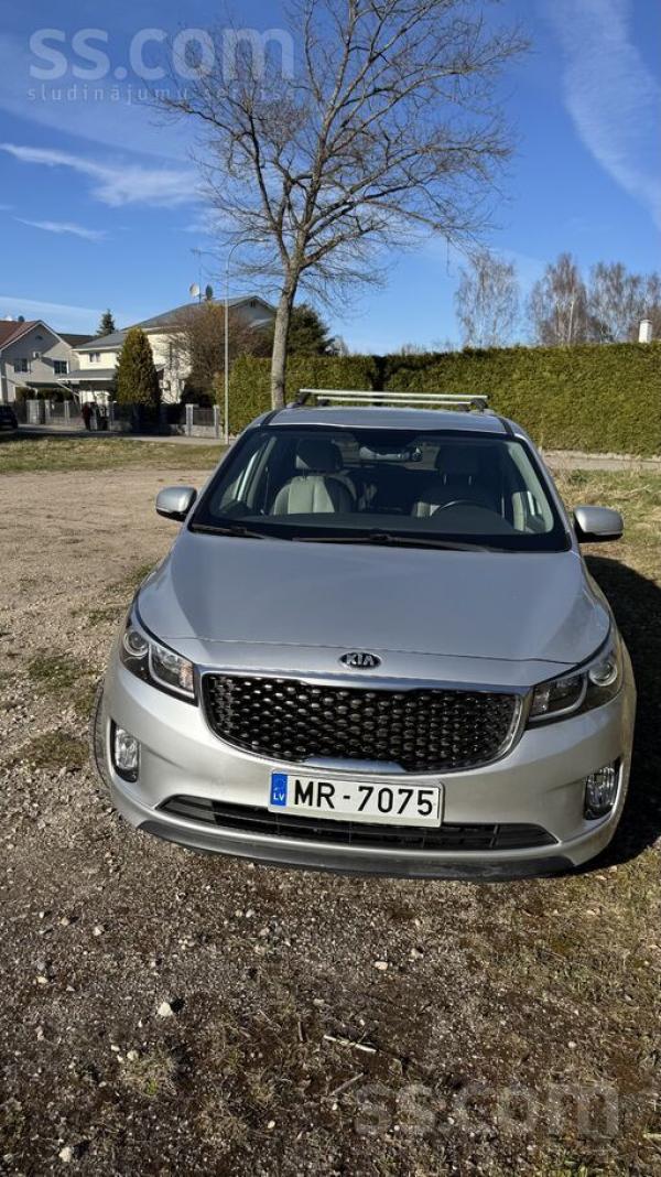 Kia Carnival 2015 in Jurmala, with an engine capacity of 3.30 L and mileage of 174 thousand km for 11200 €, photo 3 on AUTOMOTO.COM.LV