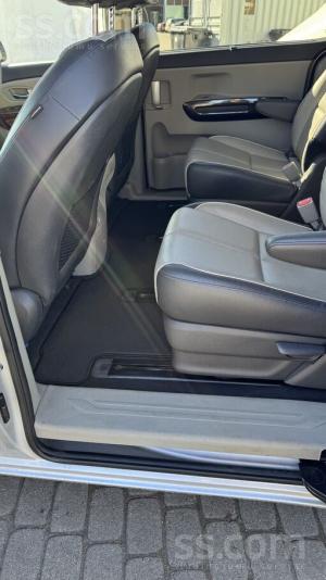 Kia Carnival 2015 in Jurmala, with an engine capacity of 3.30 L and mileage of 174 thousand km for 11200 €, photo 10 on AUTOMOTO.COM.LV