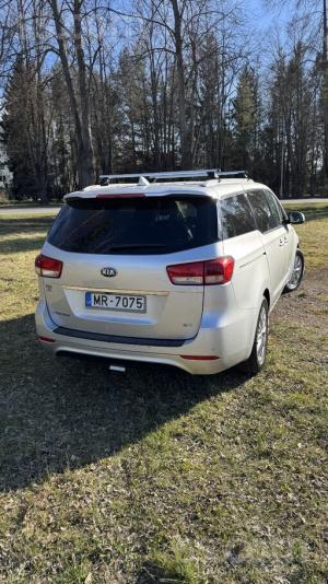 Kia Carnival 2015 in Jurmala, with an engine capacity of 3.30 L and mileage of 174 thousand km for 11200 €, photo 17 on AUTOMOTO.COM.LV