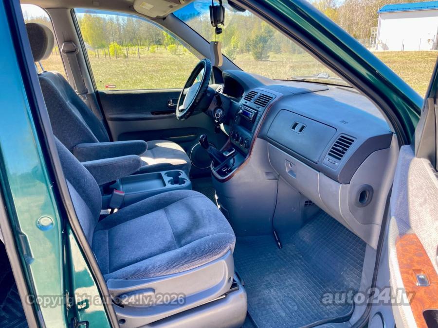 Kia Carnival 2002 in Tallinn, with an engine capacity of 2.90 L and mileage of 170 thousand km for 1700 €, photo 14 on AUTOMOTO.COM.LV