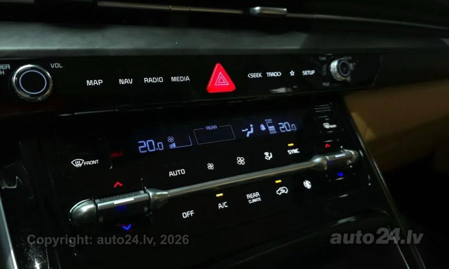 Kia Carnival 2022 Tallina, ar dzinēja tilpumu 2.20 L un nobraukumu 98 tūkst. km par 38880 €, foto 25 vietnē AUTOMOTO.COM.LV