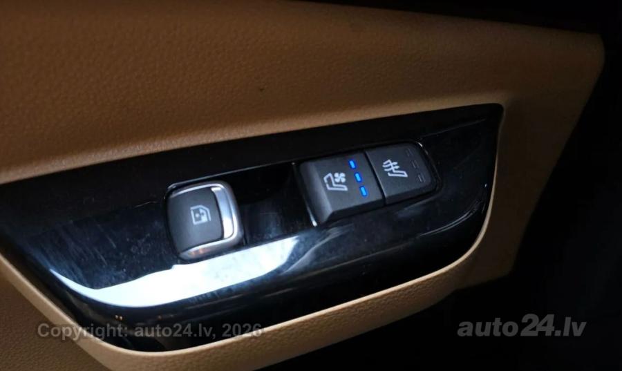 Kia Carnival 2022 Tallina, ar dzinēja tilpumu 2.20 L un nobraukumu 98 tūkst. km par 38880 €, foto 41 vietnē AUTOMOTO.COM.LV