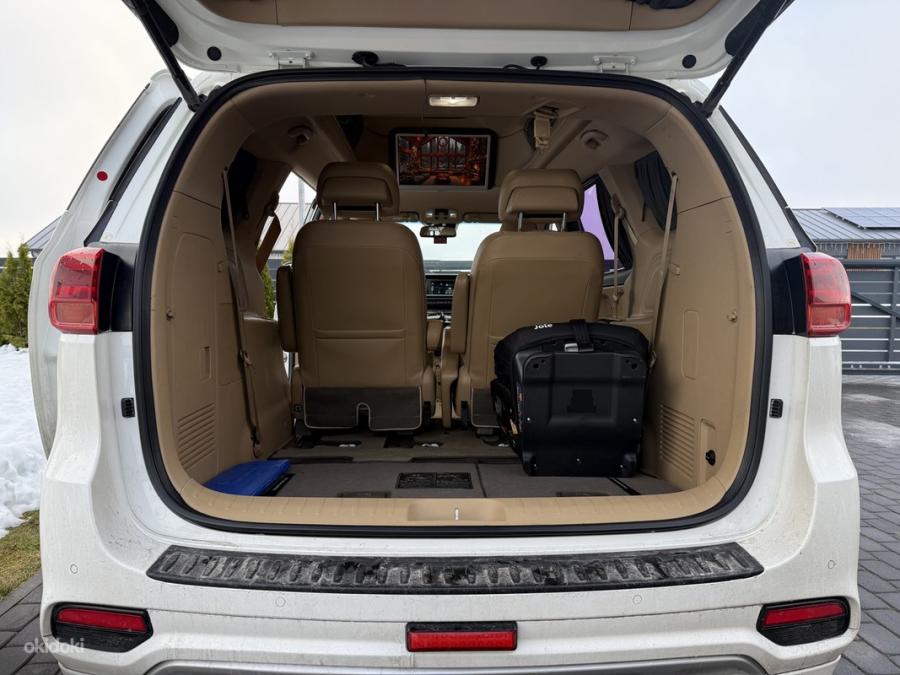 Balts Kia Carnival 2019 Tallina, ar dzinēja tilpumu 2.20 L un nobraukumu 90 tūkst. km par 33000 €, foto 18 vietnē AUTOMOTO.COM.LV
