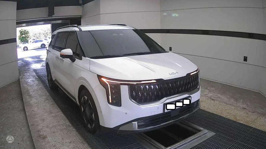 Balts Kia Carnival 2024 Viļņa, ar dzinēja tilpumu 2.15 L un nobraukumu 101 tūkst. km par 40486 €, foto 4 vietnē AUTOMOTO.COM.LV