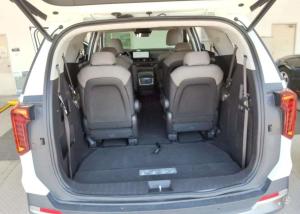 Balts Kia Carnival 2024 Viļņa, ar dzinēja tilpumu 2.15 L un nobraukumu 101 tūkst. km par 40486 €, foto 8 vietnē AUTOMOTO.COM.LV