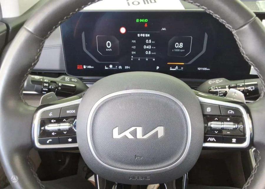 Balts Kia Carnival 2024 Viļņa, ar dzinēja tilpumu 2.15 L un nobraukumu 101 tūkst. km par 40486 €, foto 9 vietnē AUTOMOTO.COM.LV
