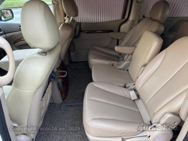 Balts Kia Carnival 2011 Tallina, ar dzinēja tilpumu 2.20 L un nobraukumu 16 tūkst. km par 8900 €, foto 11 vietnē AUTOMOTO.COM.LV