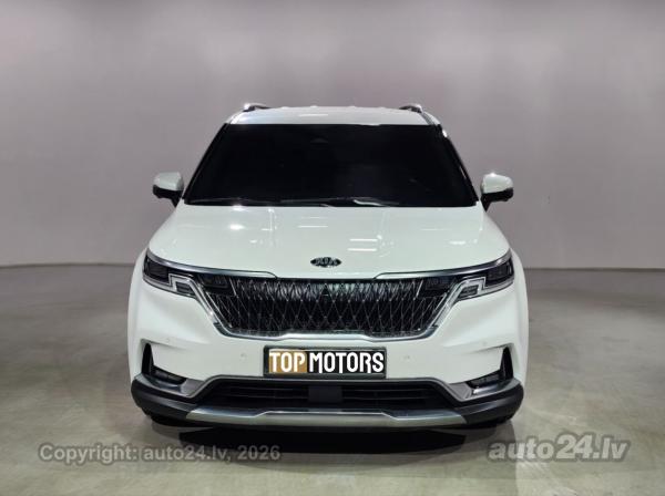 White Kia Carnival 2021 in Tallinn, with an engine capacity of 2.20 L and mileage of 113 thousand km for 34880 €, photo 2 on AUTOMOTO.COM.LV