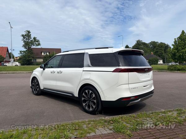 Balts Kia Carnival 2022 Tallina, ar dzinēja tilpumu 2.20 L un nobraukumu 164 tūkst. km par 33800 €, foto 2 vietnē AUTOMOTO.COM.LV