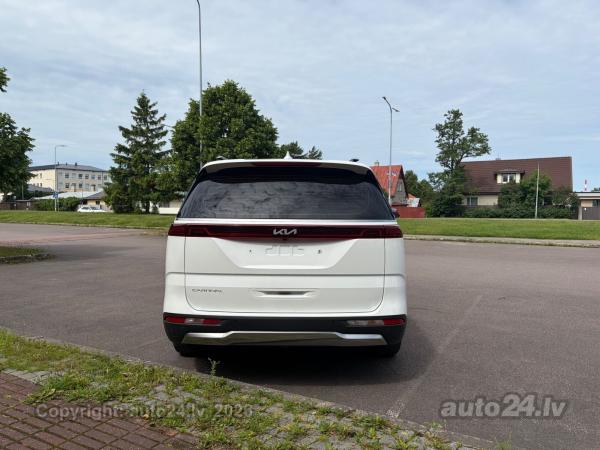 Balts Kia Carnival 2022 Tallina, ar dzinēja tilpumu 2.20 L un nobraukumu 164 tūkst. km par 33800 €, foto 6 vietnē AUTOMOTO.COM.LV